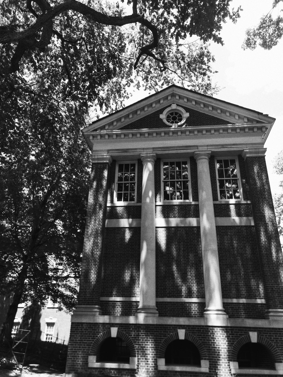 A Look Inside America’s Oldest Hospital & the Oldest (Existing ...